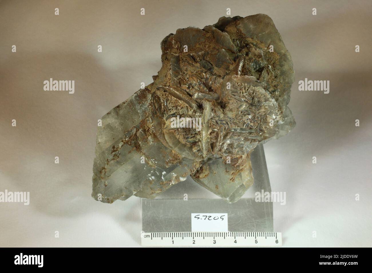 Rock gypsum sedimentary rock hi-res stock photography and images - Alamy