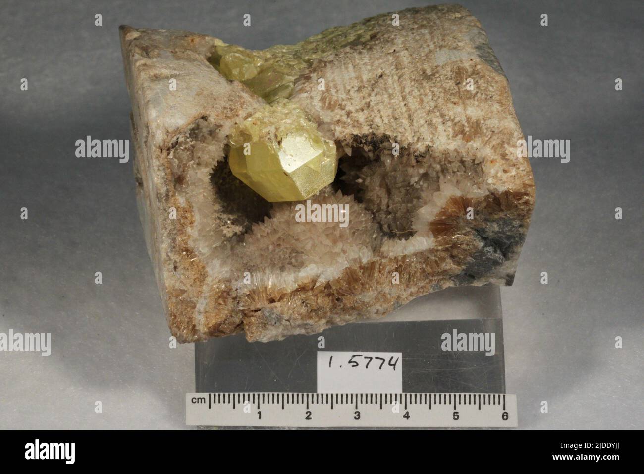 Sulfur. minerals. North America; USA; Texas; Brazoria County; Hoskins ...
