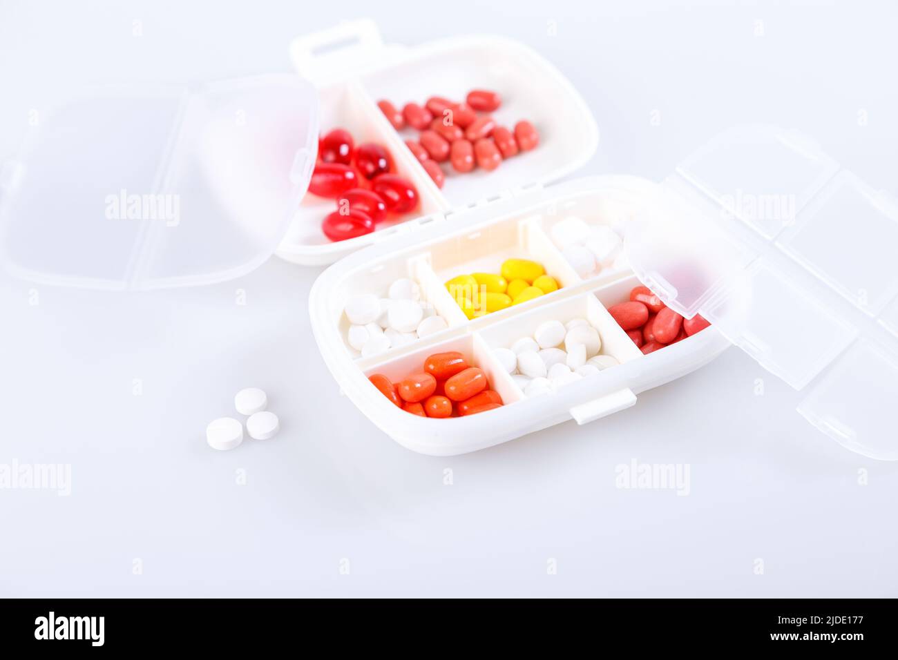 Pillbox shape hi-res stock photography and images - Alamy