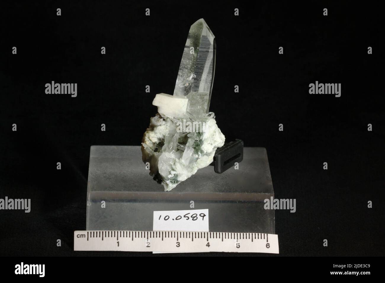 Quartz. minerals. Asia; Nepal; Ganesh Himal Stock Photo - Alamy