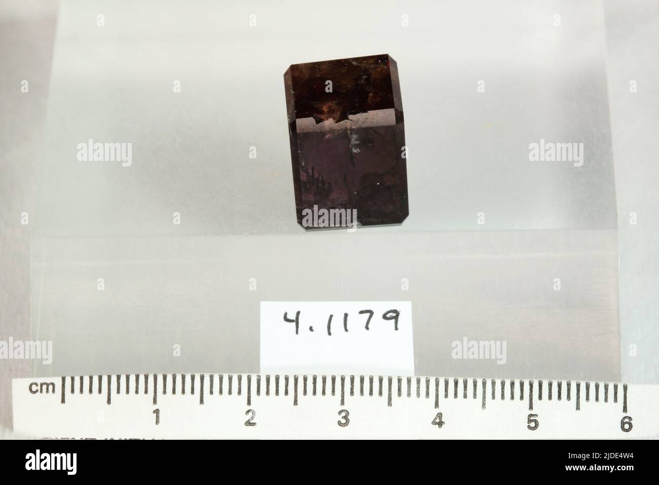 Blue zoisite hi-res stock photography and images - Alamy