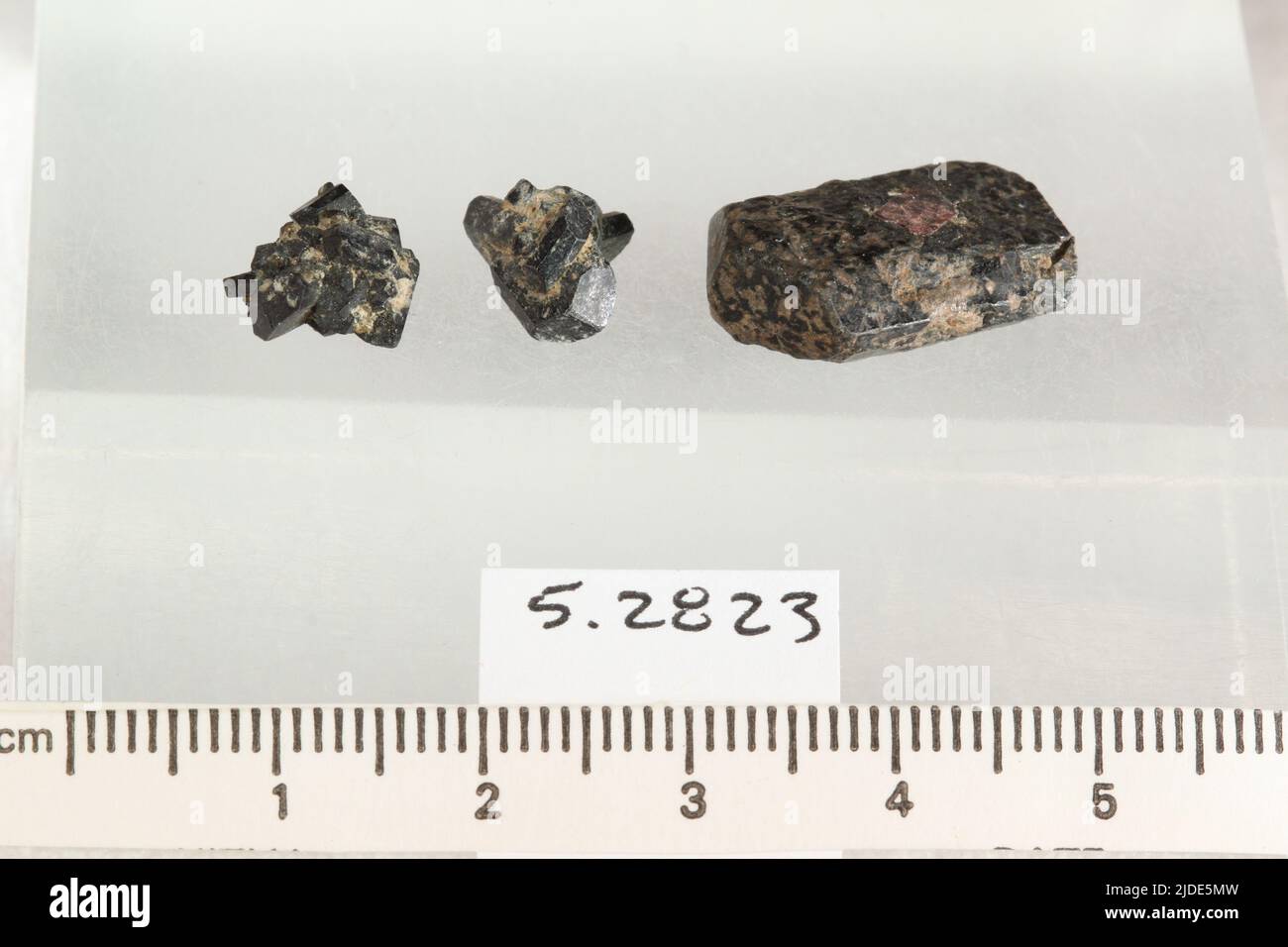 Pyroxene minerals hi-res stock photography and images - Alamy