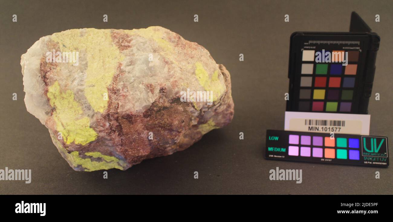 Wollastonite hi-res stock photography and images - Alamy