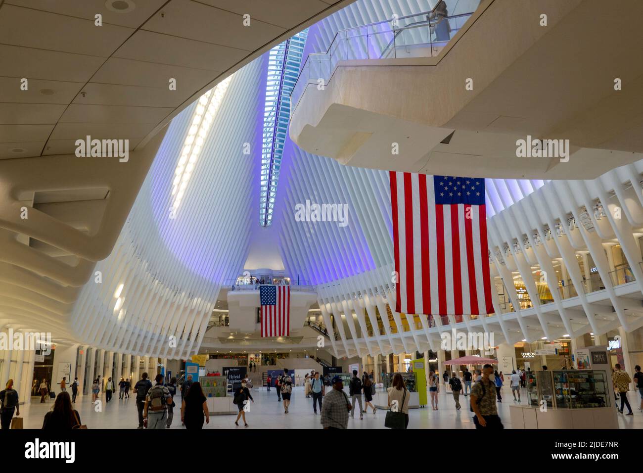 Oculus subway station in lower Manhattan NYC Stock Photo - Alamy
