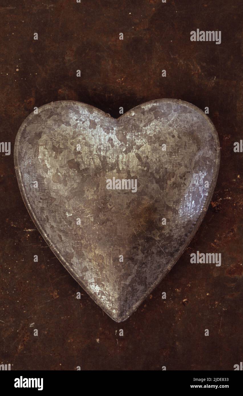 Mottled silver heart hi-res stock photography and images - Alamy