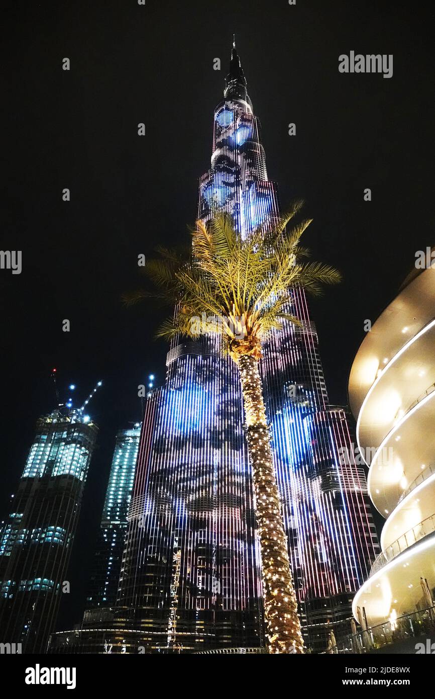 Dubai, UAE February 20, 2020: the tallest building in the world Burj ...