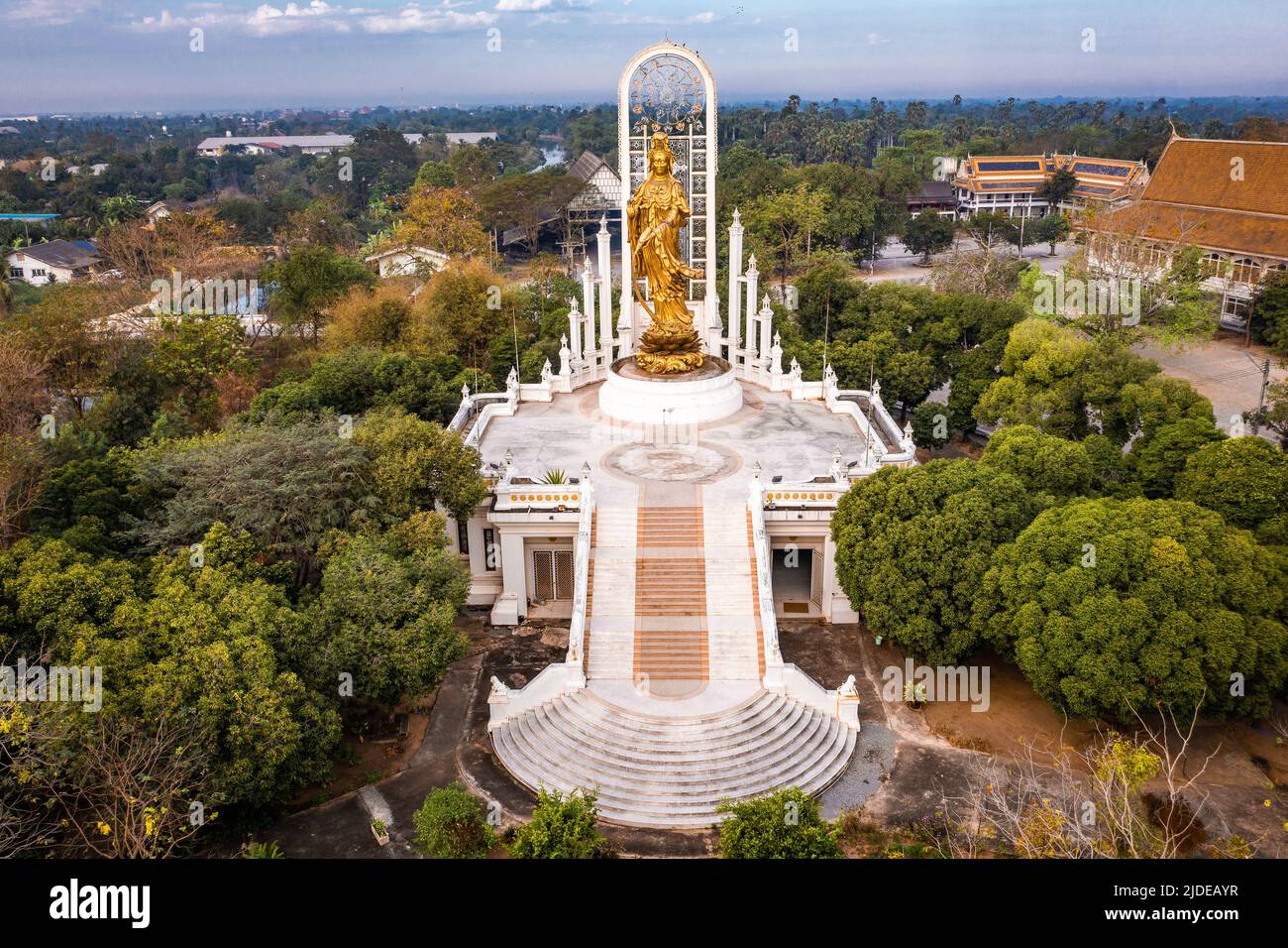 Wat Si Mahapho temple and buddha statue in Nakhon Pathom, Thailand ...