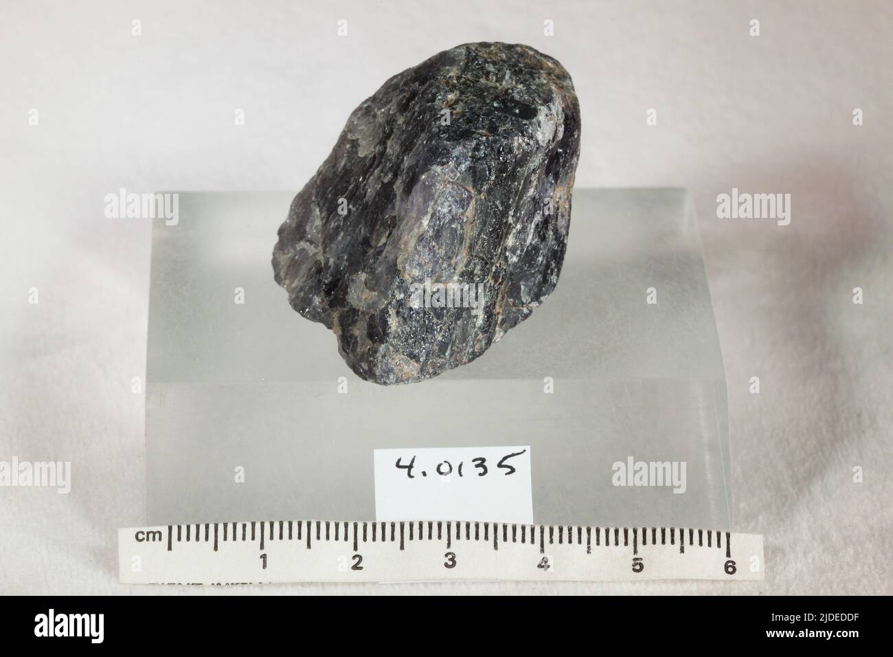 Cordierite mineral hi-res stock photography and images - Alamy