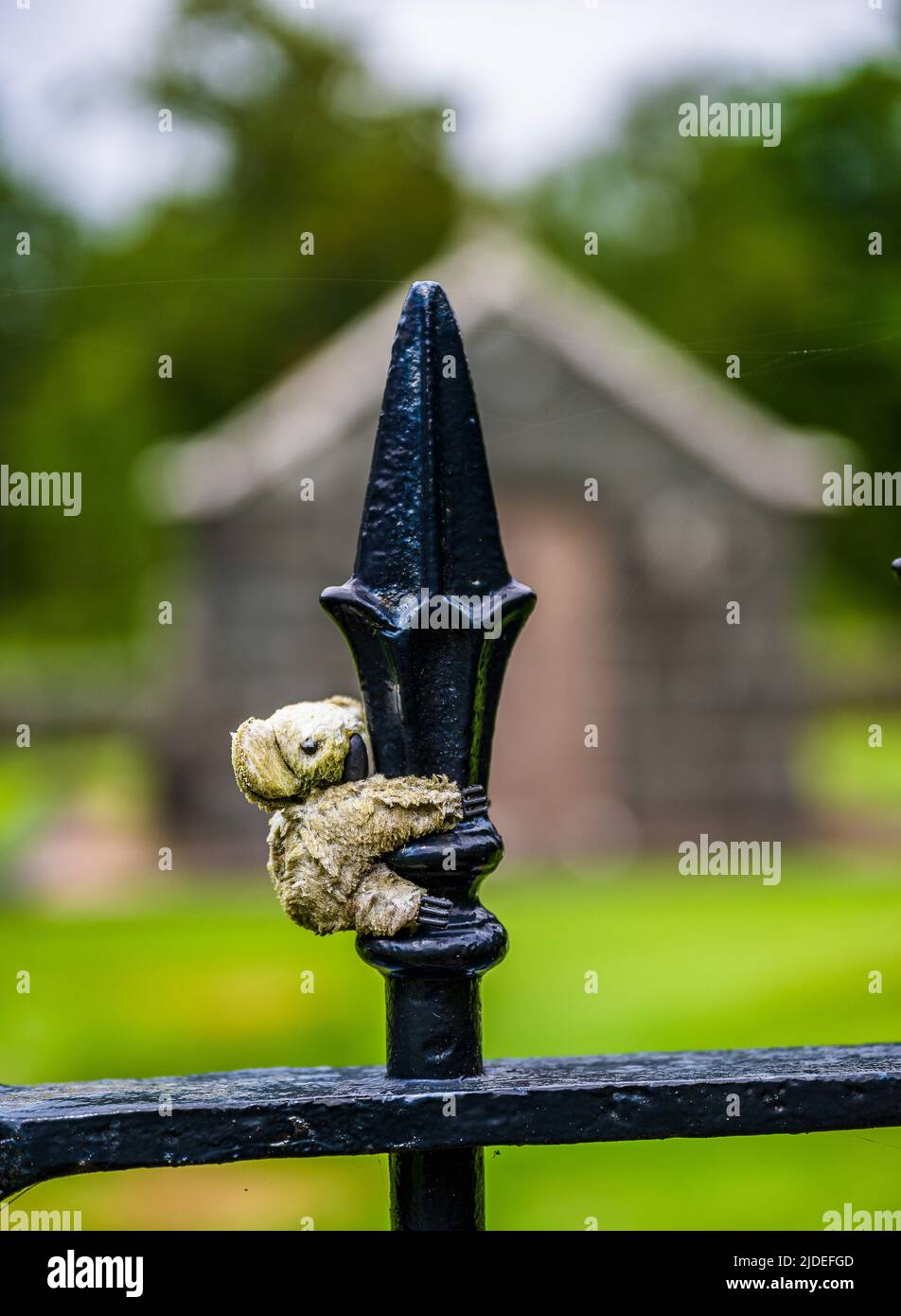 Gruline, Isle of Mull, Scotland – The Mausoleum of Major General ...