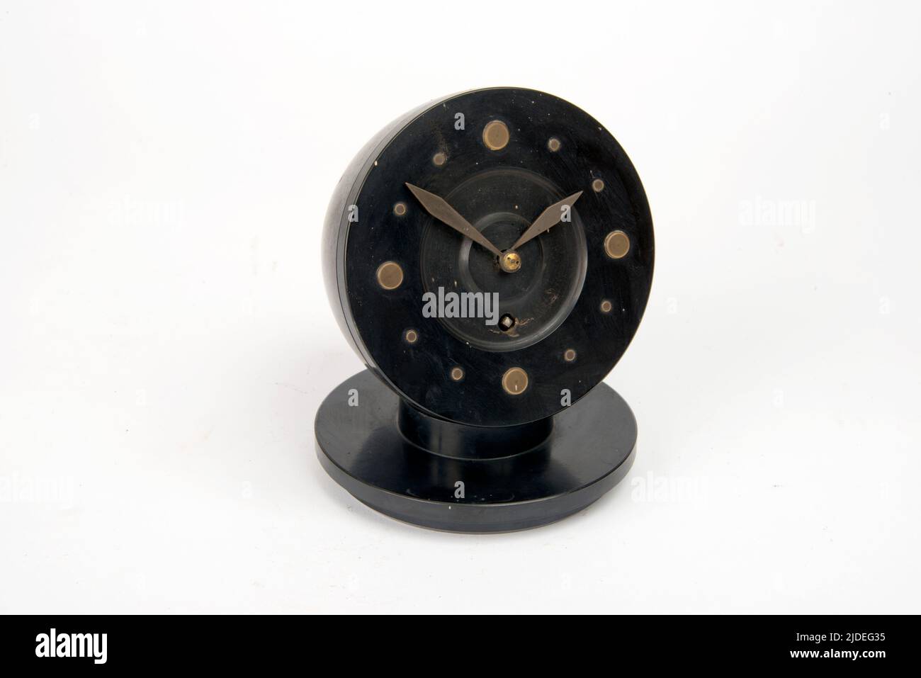 A selection of bakelite and plastic items. Streamlined Art Deco wind-up ...