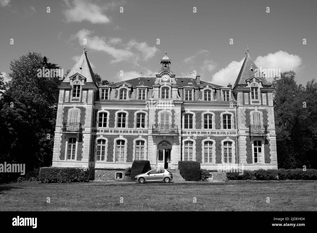 Chateau d'Egly, Villelouvette, Essonne, France Stock Photo - Alamy