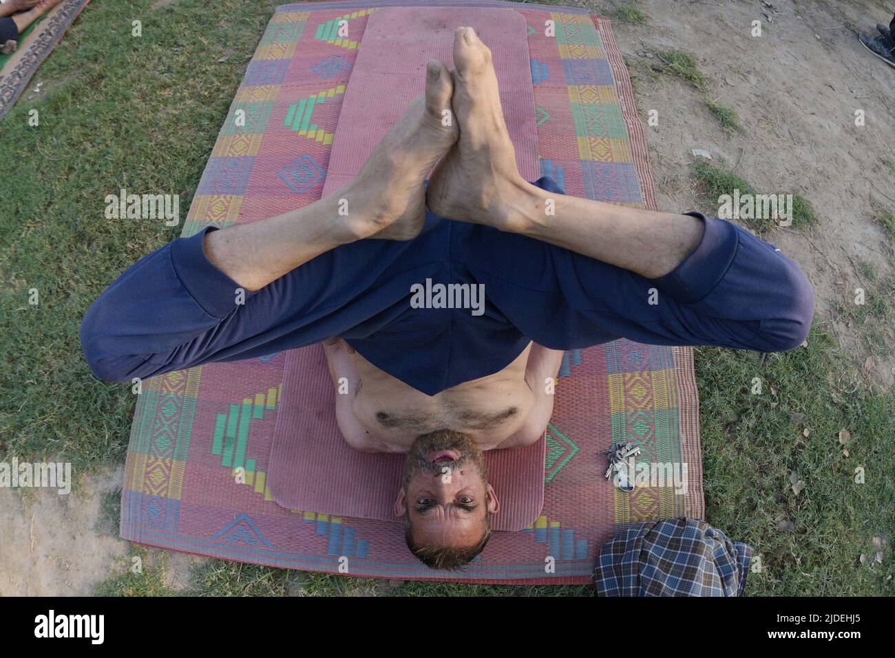 Lahore, Punjab, Pakistan. 20th June, 2022. Pakistani people performing ...