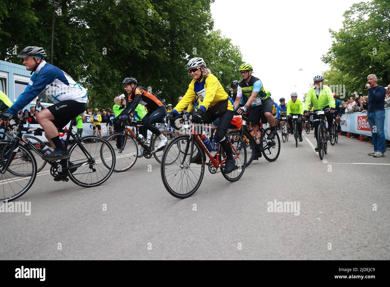 The worlds largest recreational bike ride hi-res stock photography and ...