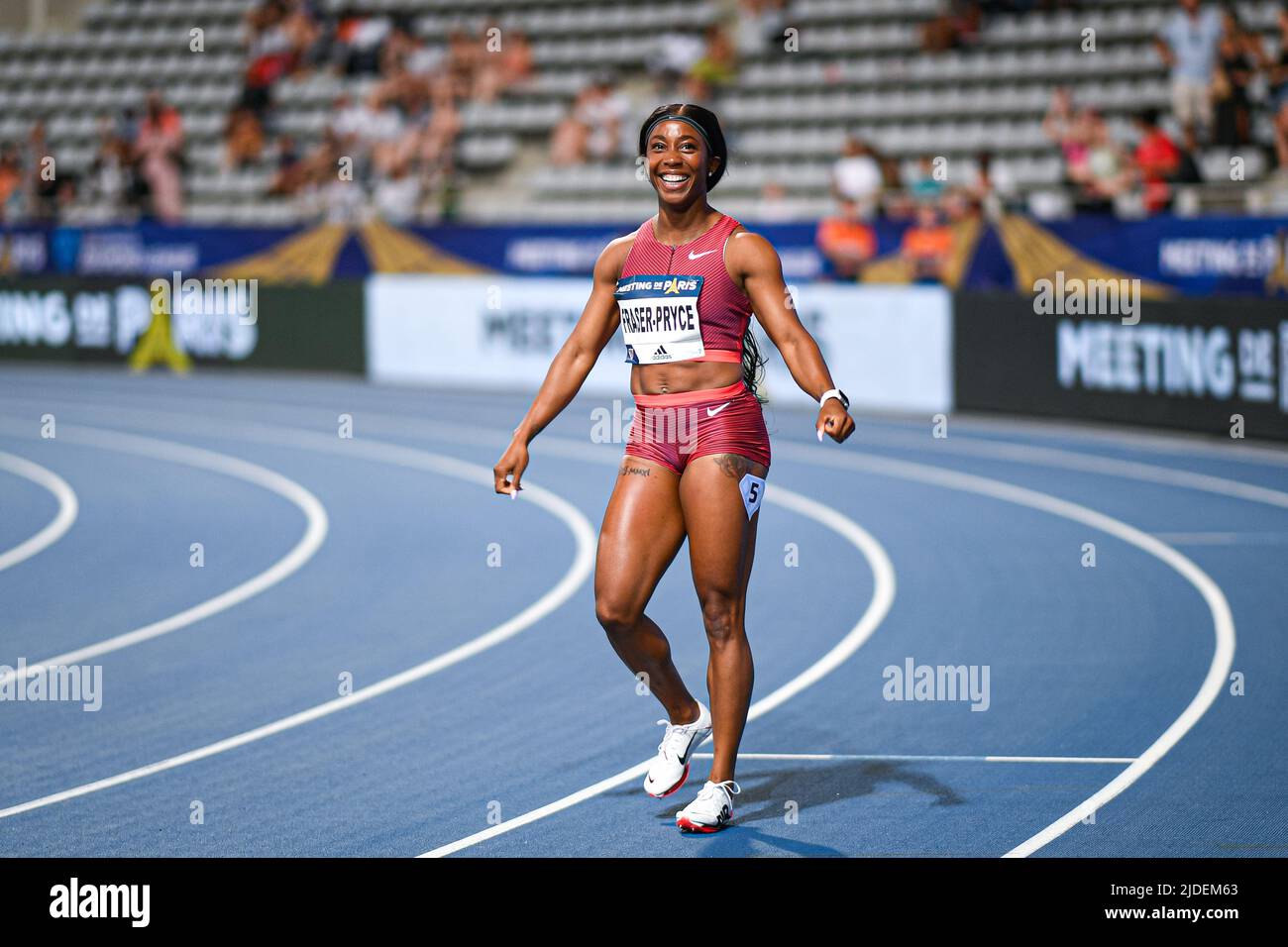 Shelly ann fraser pryce de jamaica hi-res stock photography and images ...