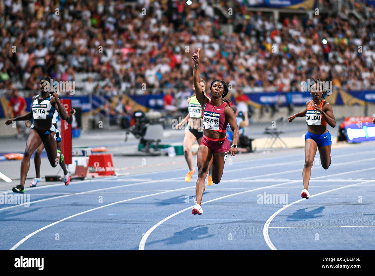 Shelly-Ann Fraser-Pryce of Jamaica wins the women's 100m during the ...
