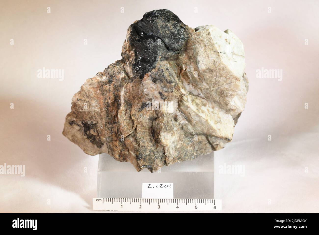 Gadolinite hi-res stock photography and images - Alamy