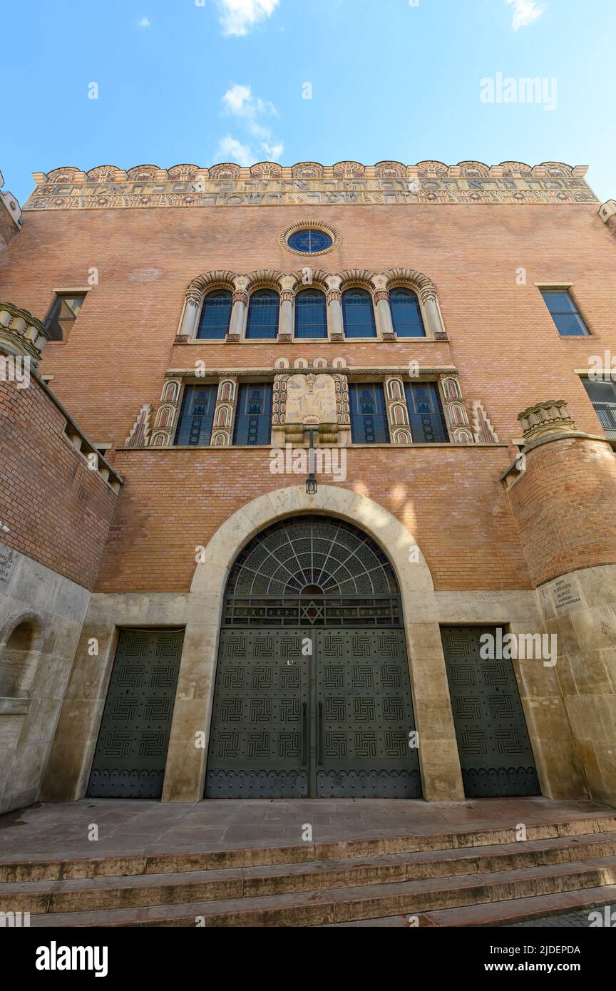 The neolog synagogue hi-res stock photography and images - Alamy
