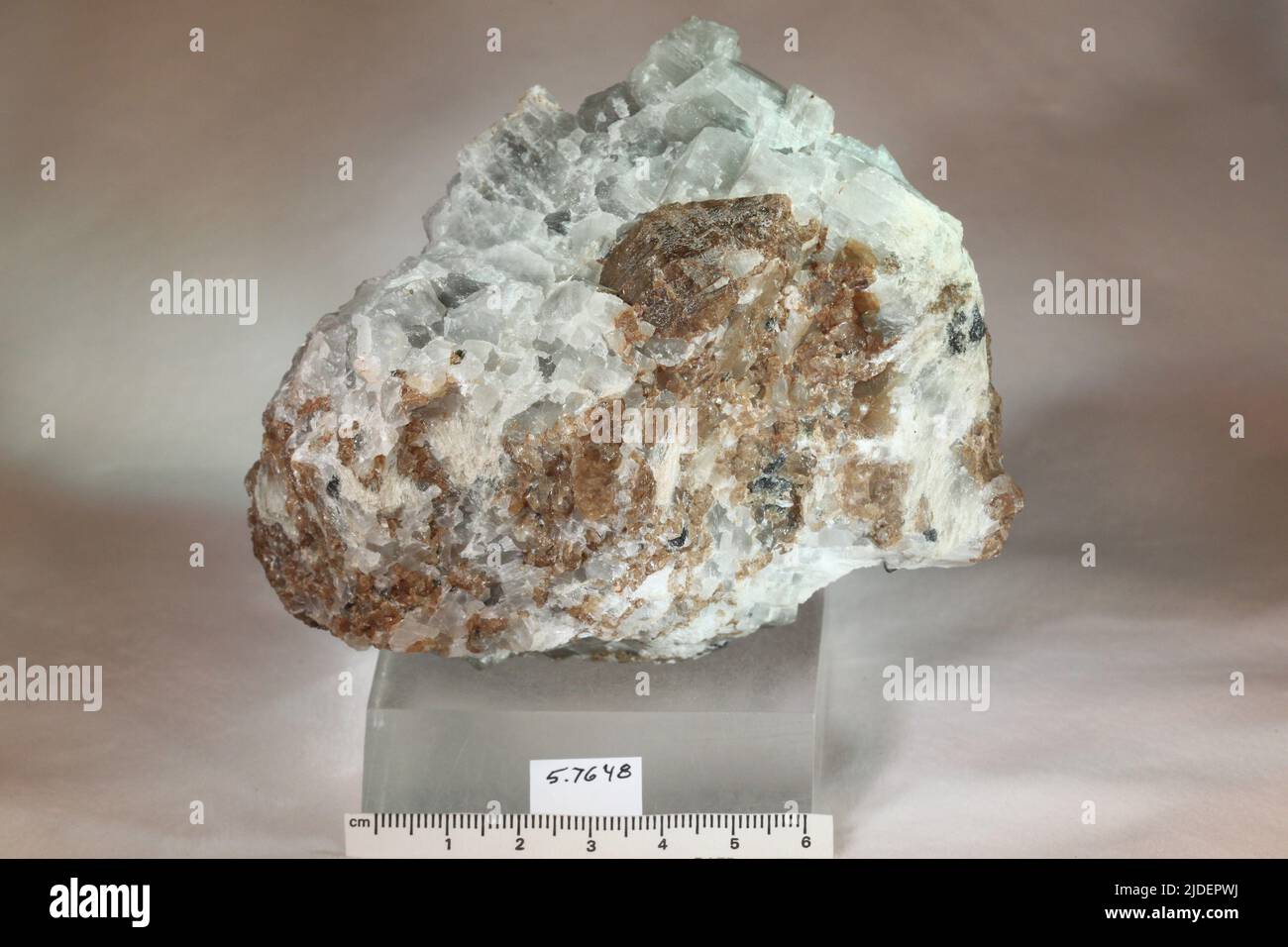 Silicon oxides hi-res stock photography and images - Alamy