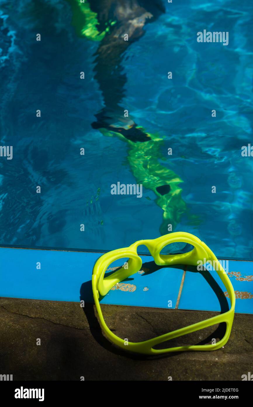 Swimming pool flippers snorkel hi-res stock photography and images - Alamy