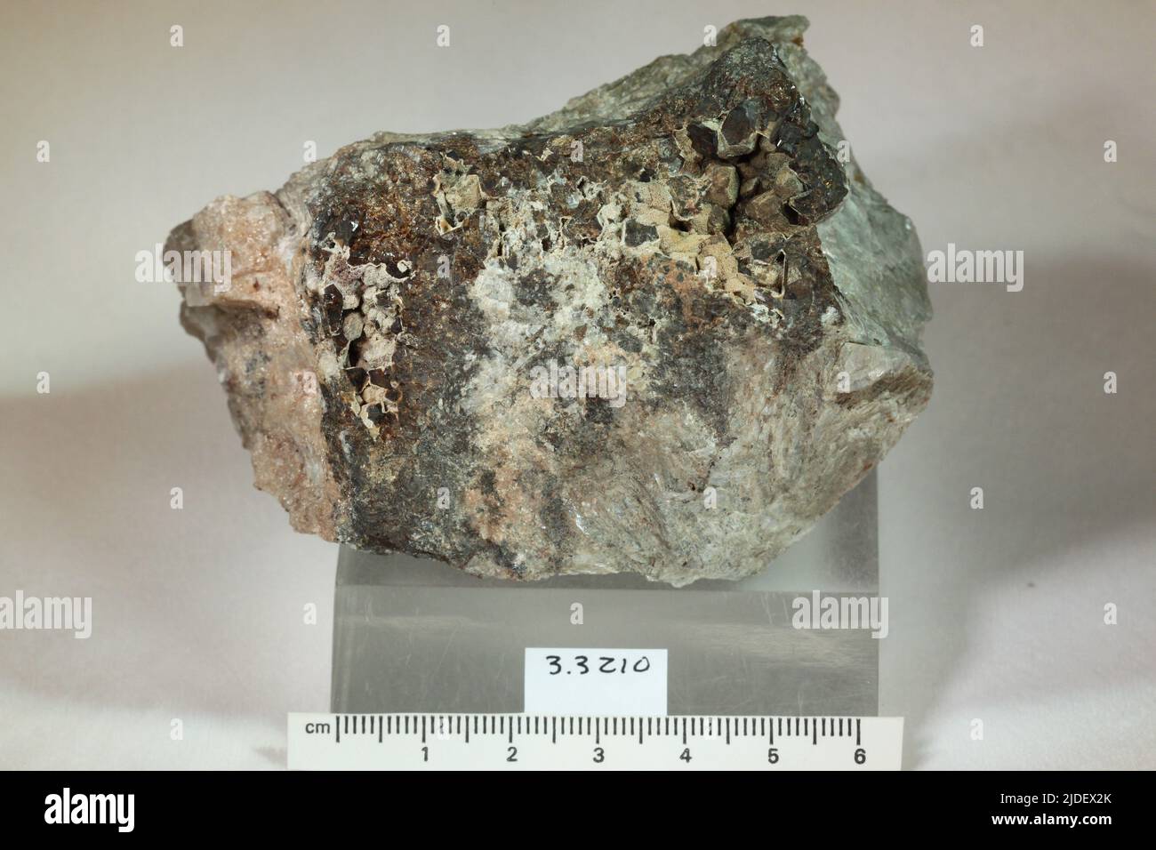 Childrenite. minerals. North America; USA; Maine; Oxford County; Hebron ...