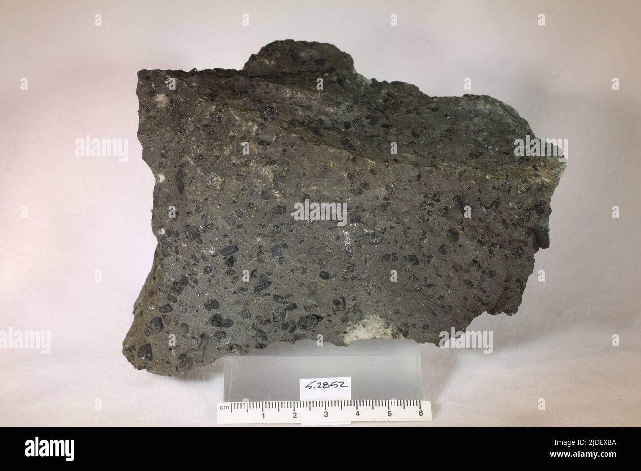 Geology minerals augite augite hi-res stock photography and images - Alamy