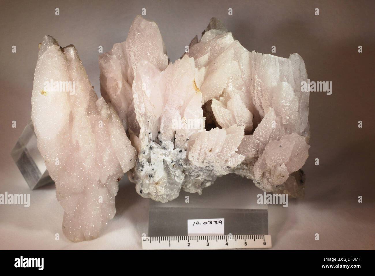 Calcite. minerals. Central America; Honduras; Santa Barbara Department ...