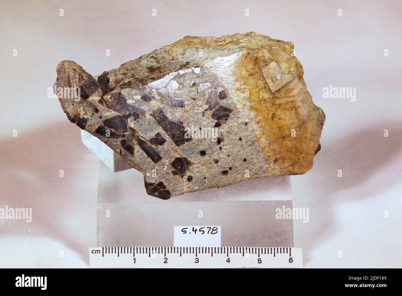 Staurolite rock hi-res stock photography and images - Alamy