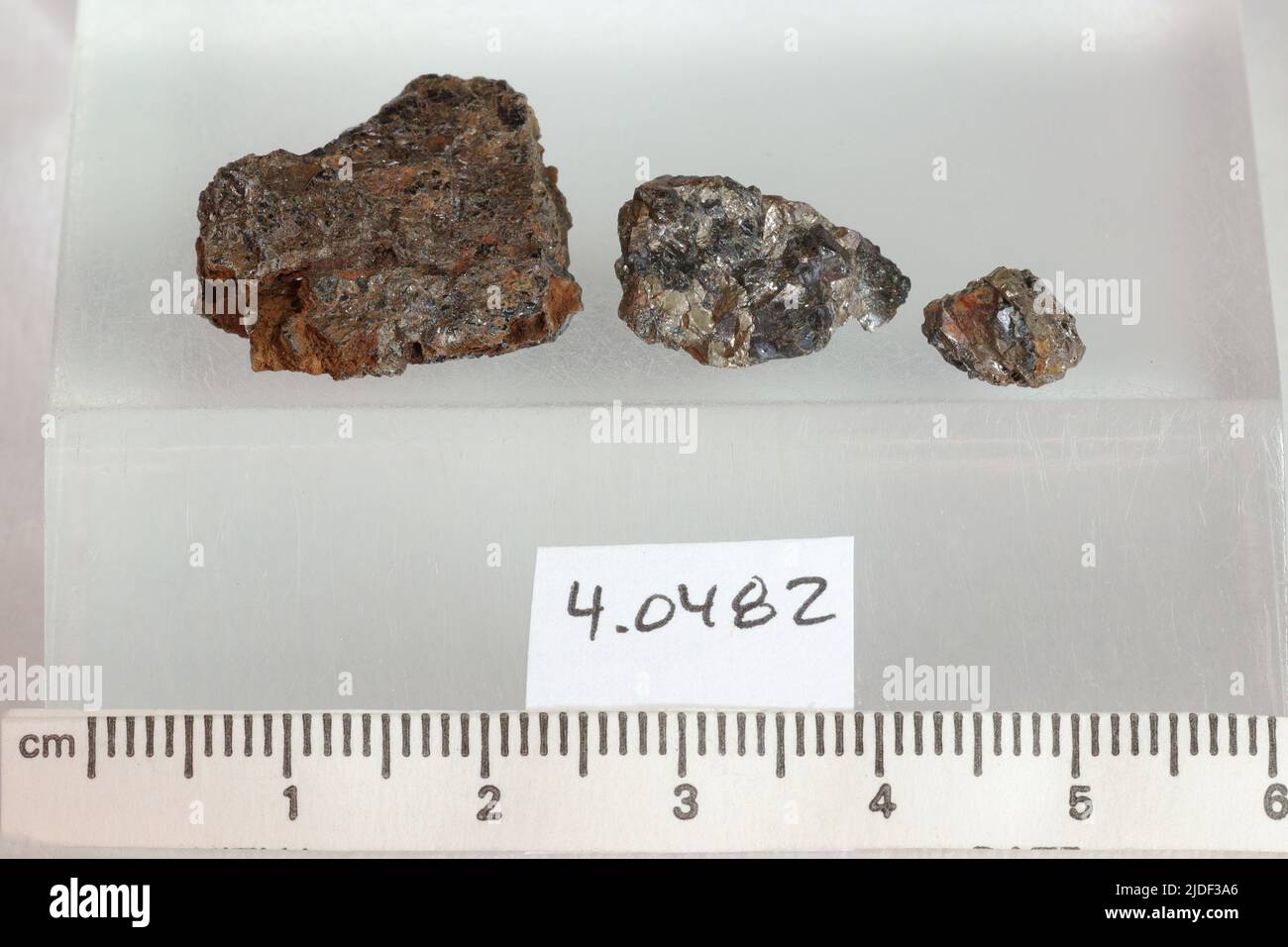 Hypersthene hi-res stock photography and images - Alamy