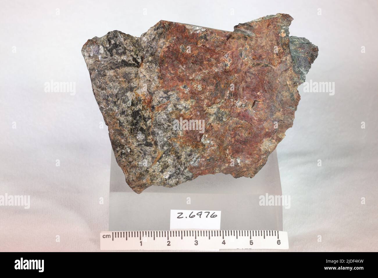 Cummingtonite mineral hi-res stock photography and images - Alamy