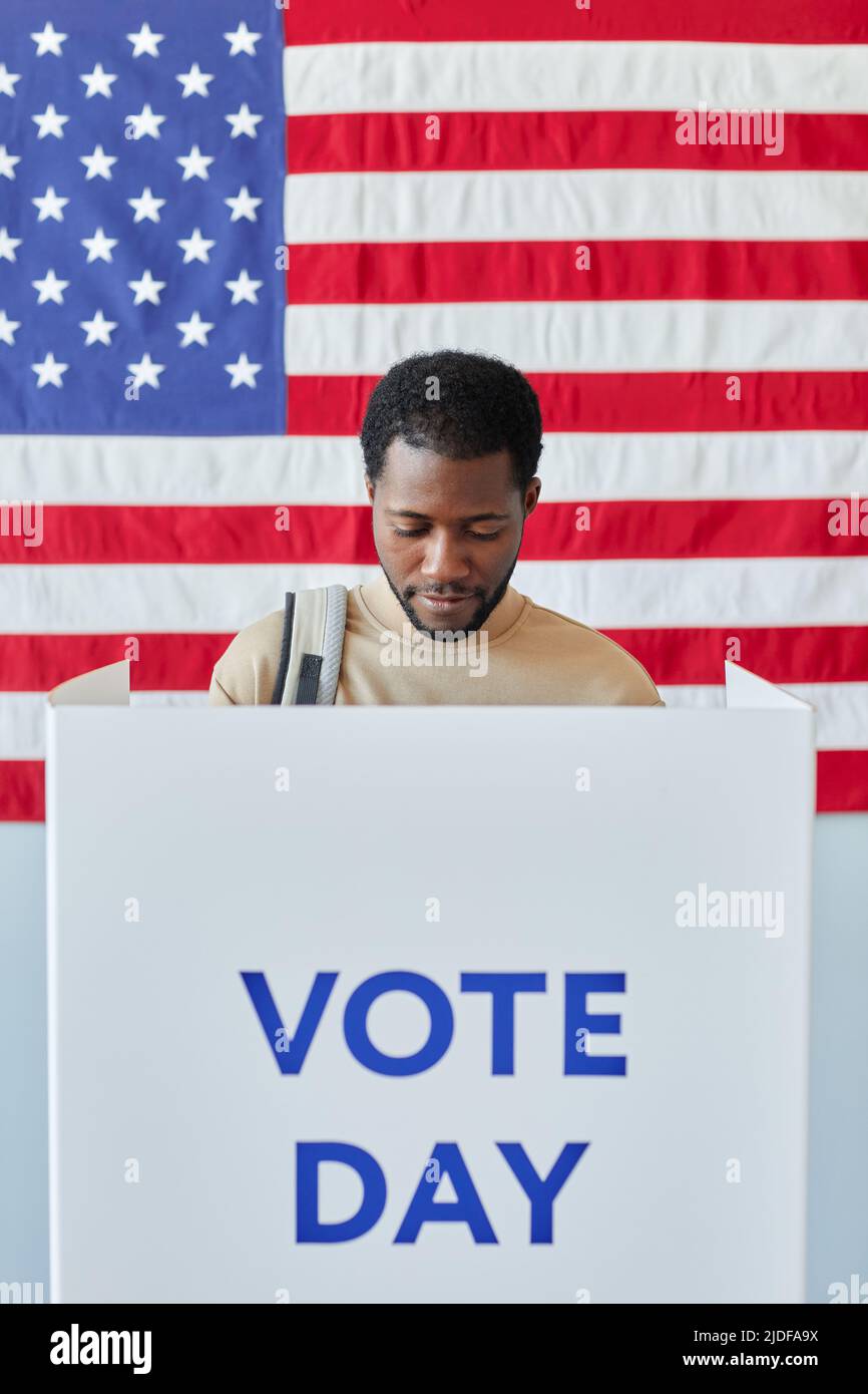 Us election voting booth hi-res stock photography and images - Alamy