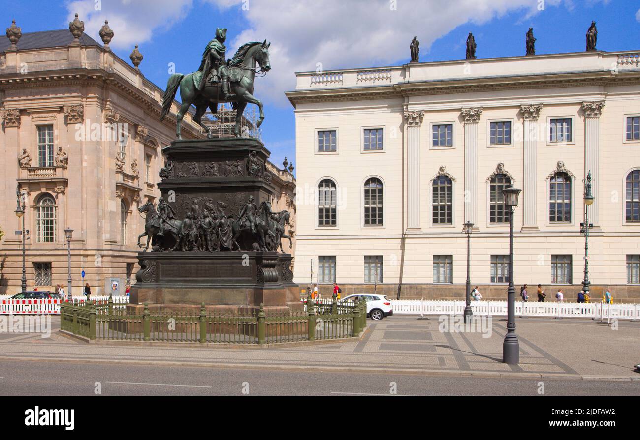 Frederick the great monument berlin hi-res stock photography and images ...