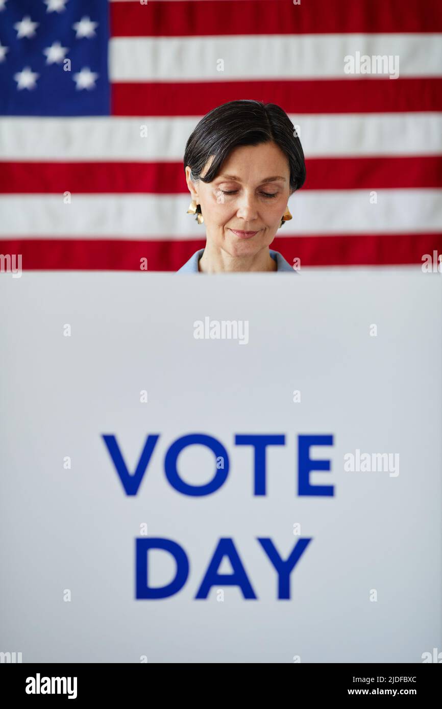 Voting booth us flag hi-res stock photography and images - Alamy