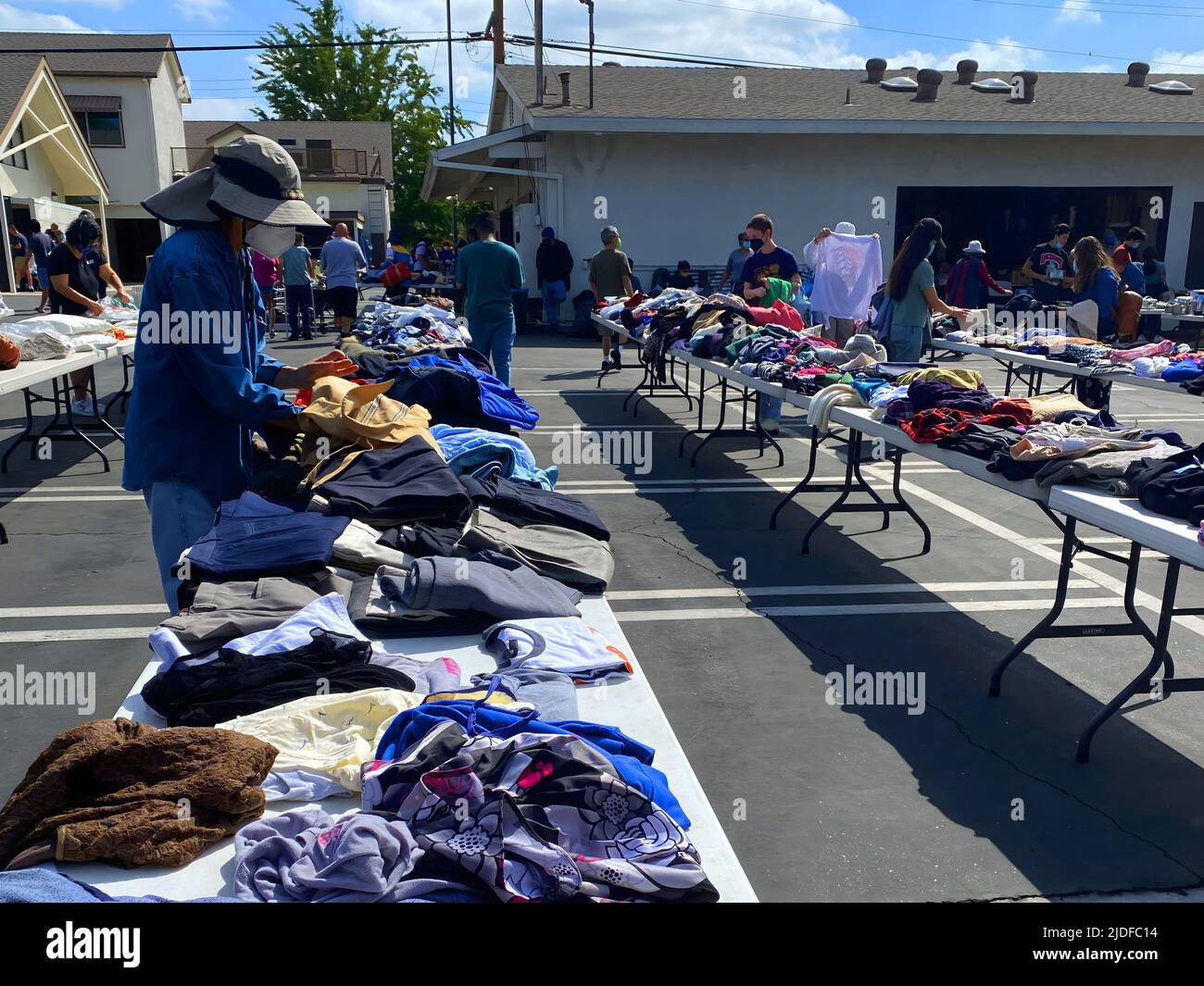 An outdoor community yard sale Stock Photo - Alamy