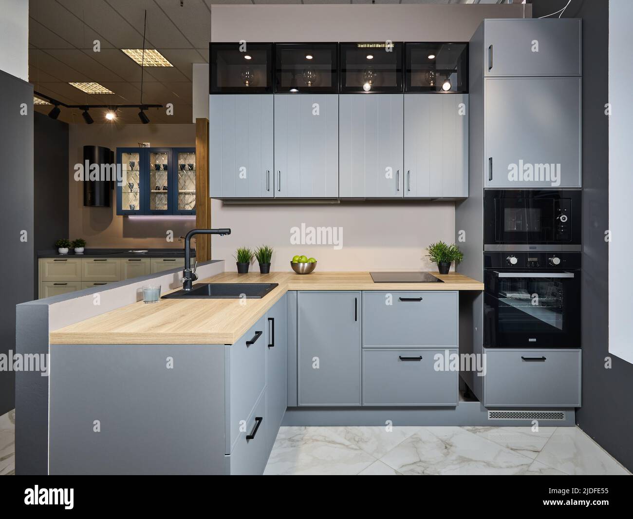 Promotional photograph of a kitchen using flash Stock Photo - Alamy