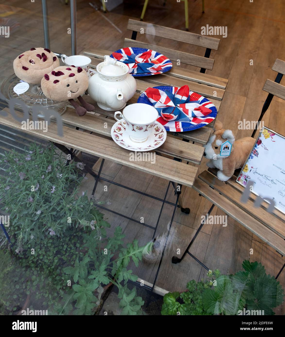 British tea set in a table,London Stock Photo - Alamy