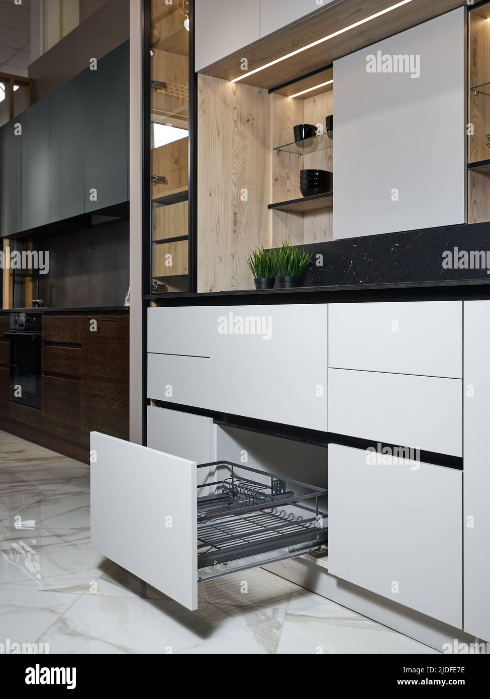 Promotional photograph of a kitchen using flash Stock Photo - Alamy