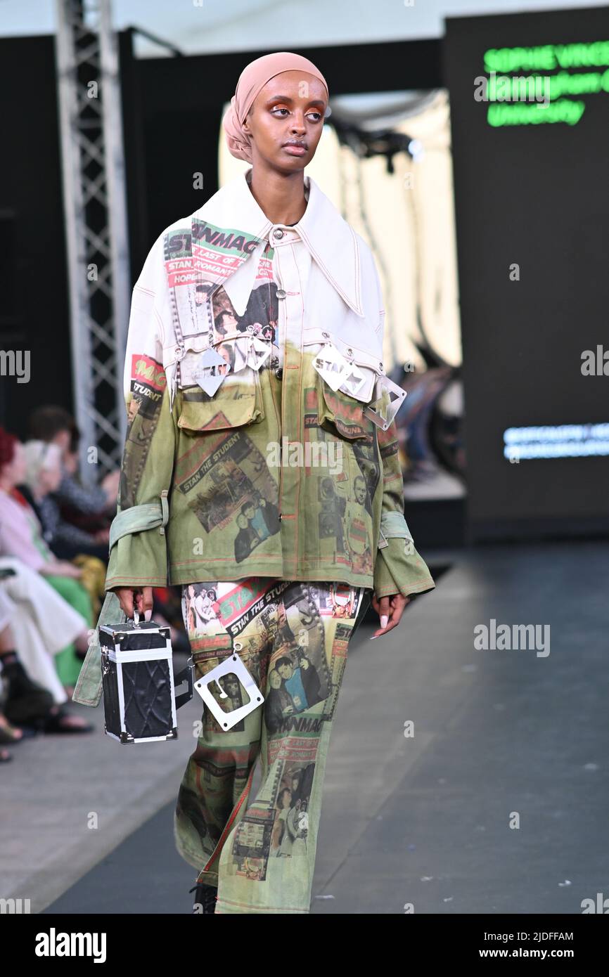 Catwalk GFW 2022 opening Catwalk show at Coal Drops Yard, King Cross ...