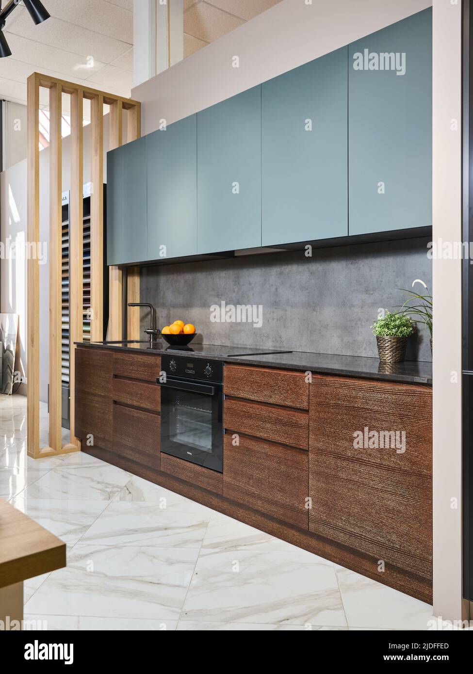 Promotional photograph of a kitchen using flash Stock Photo - Alamy