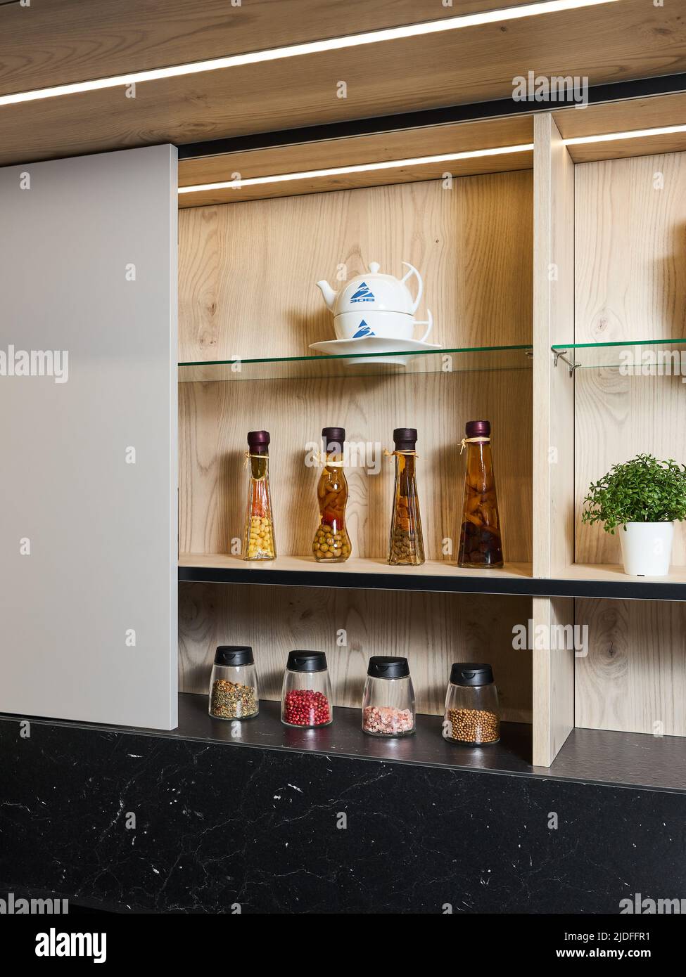 Promotional photograph of a kitchen using flash Stock Photo - Alamy