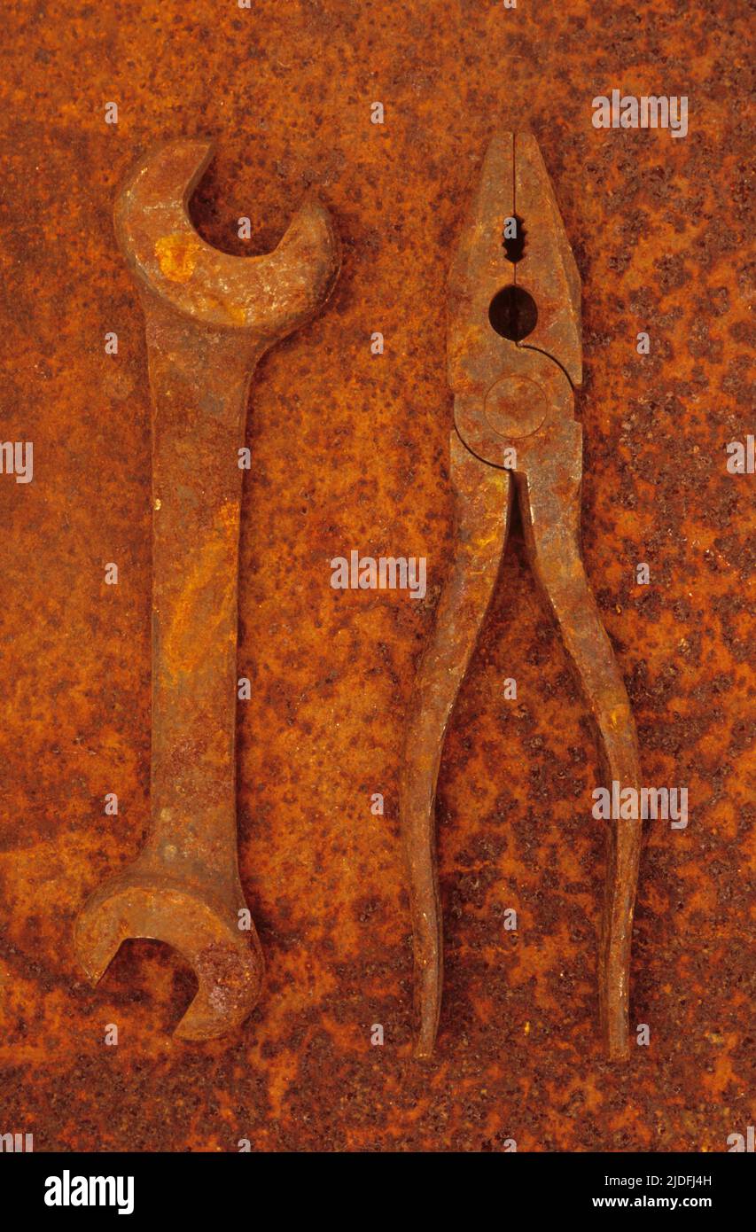 Vintage mechanics tools wrench hi-res stock photography and images - Alamy