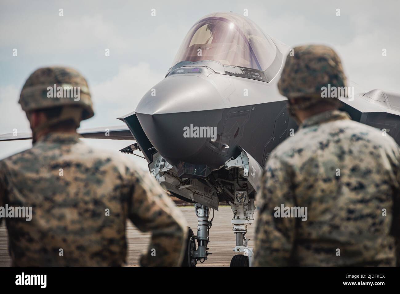 U.S. Marines with Marine Wing Support Squadron 372, 3rd Marine Air Wing ...