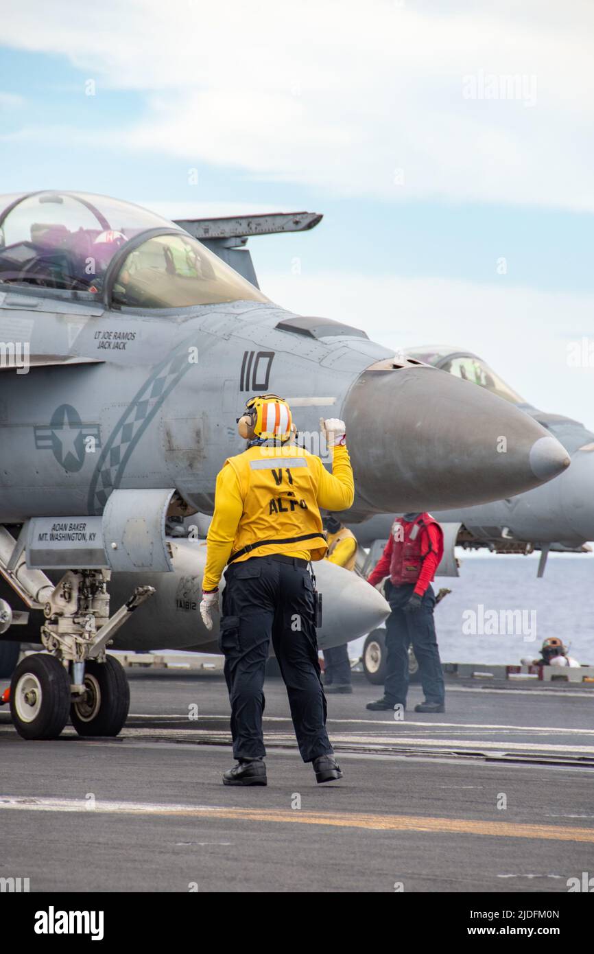 220618-N-BR419-1013 PHILIPPINE SEA (June 18, 2022) Aviation Boatswain’s ...