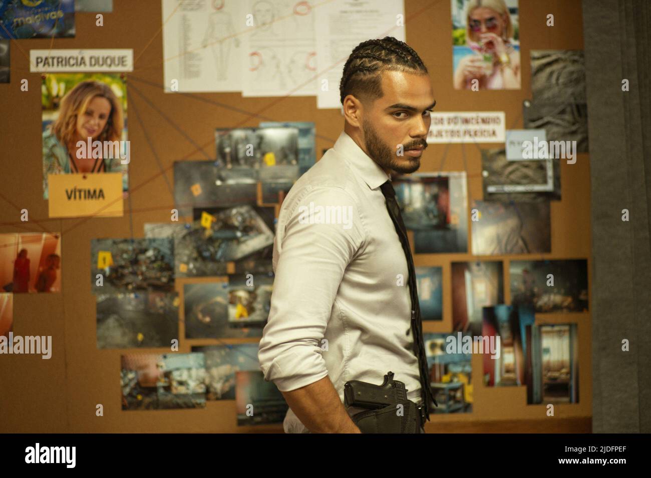 MALDIVAS, Enzo Romani, 'Flores', (Season 1, Episode 104, aired June 15 ...