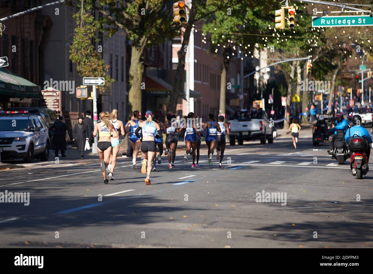 New york road runner hi-res stock photography and images - Alamy