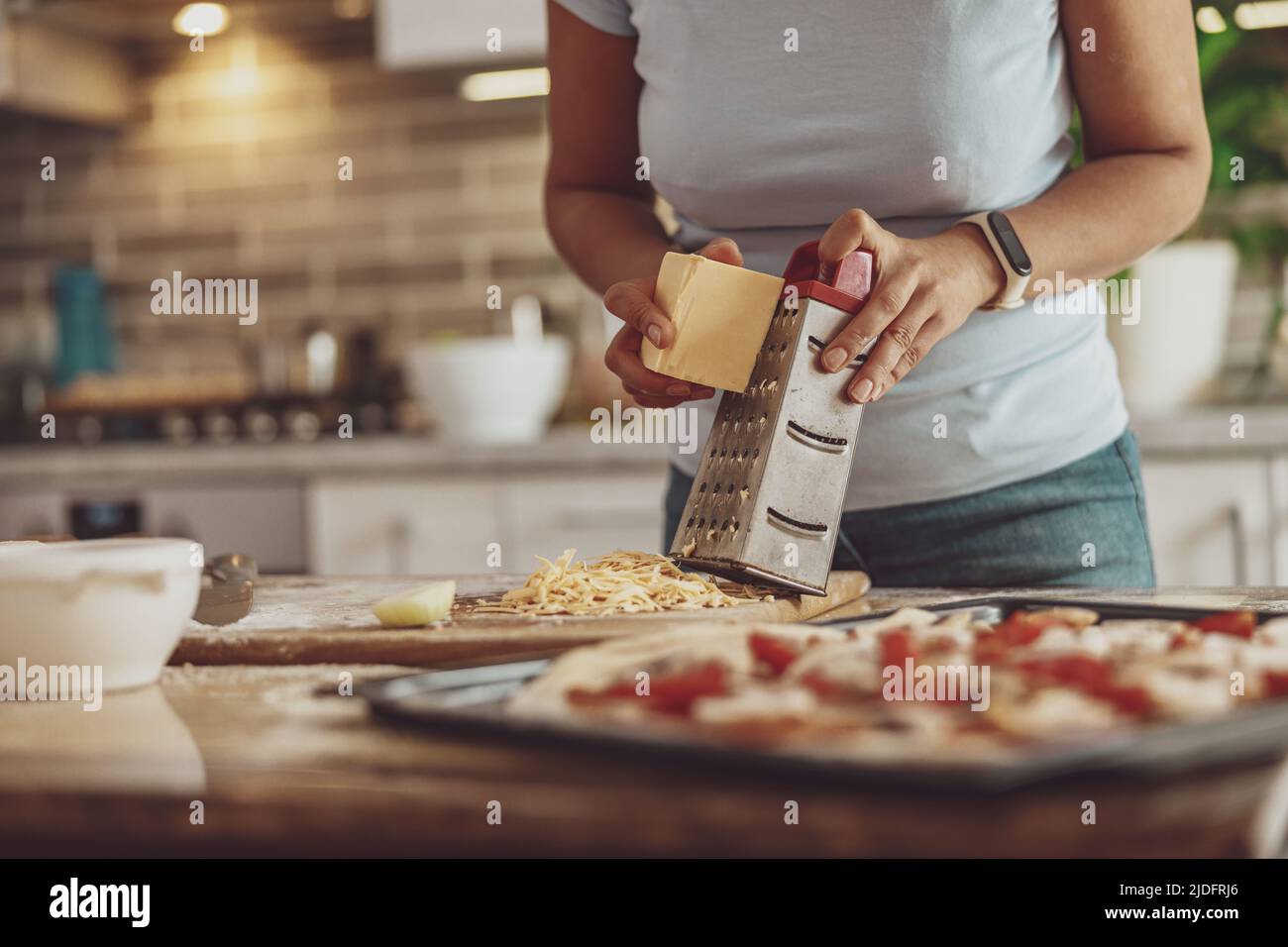 Woman chef using pizza hi-res stock photography and images - Alamy