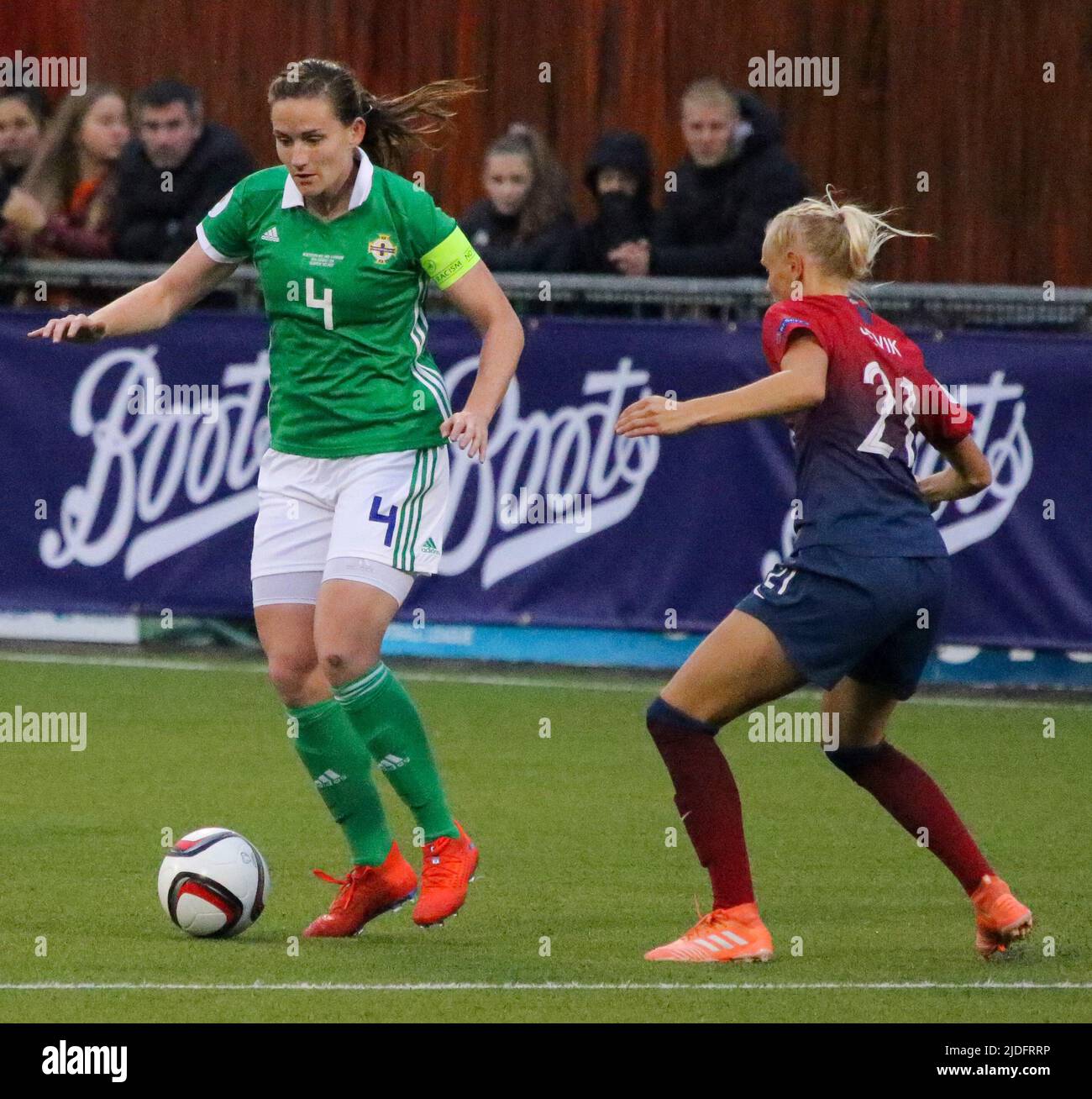 Sarah mcfadden footballer hi-res stock photography and images - Alamy