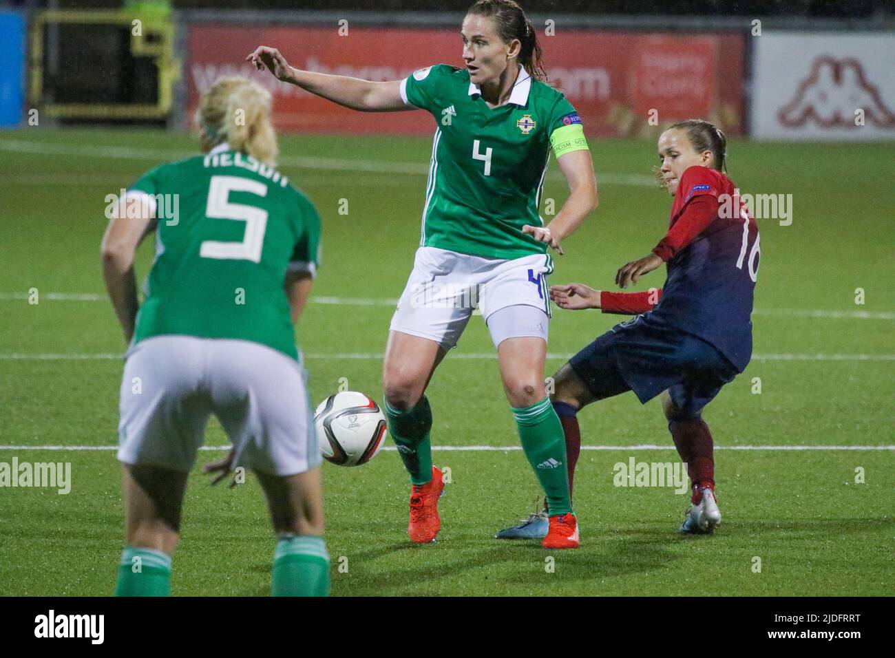Sarah mcfadden international football hi-res stock photography and ...