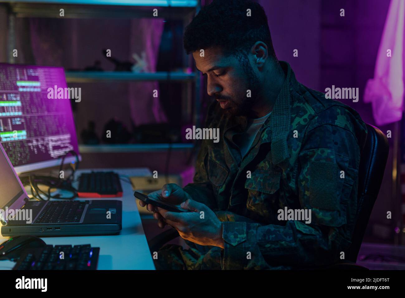 United states army connect hi-res stock photography and images - Alamy