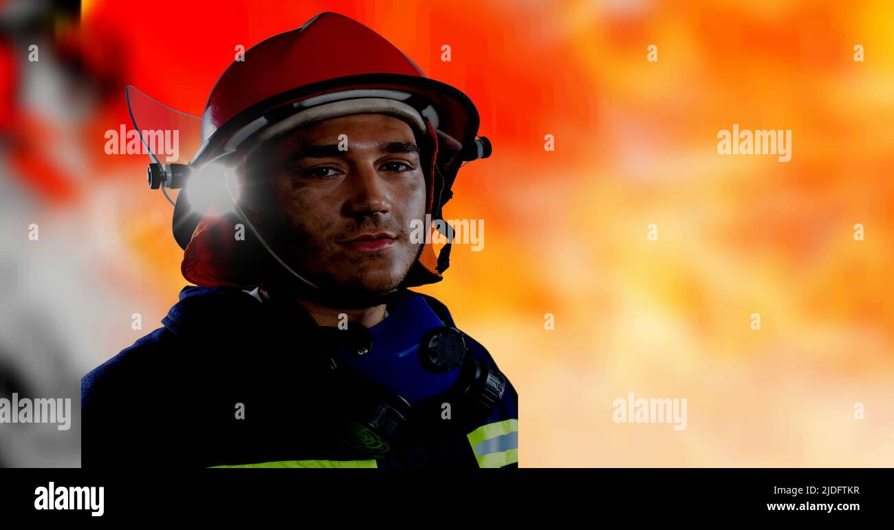 Red firefighter helmet hi-res stock photography and images - Alamy