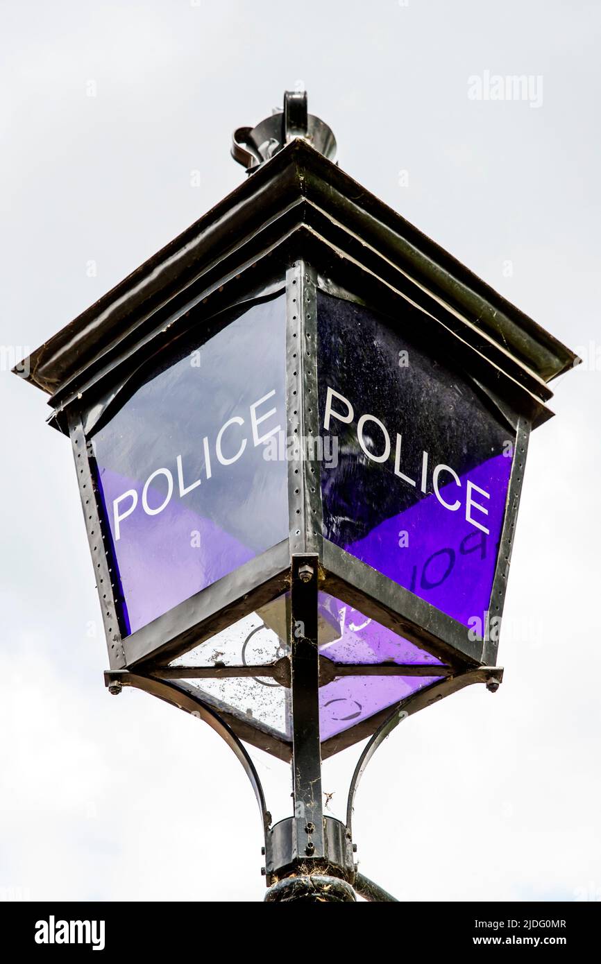 England london uk police lamp hi-res stock photography and images - Alamy